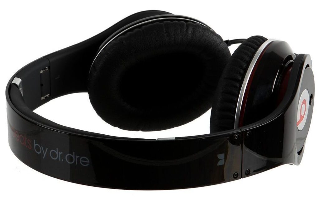 Beats by Dr. Dre Infographic - The Headphones Revolution: Facts ...