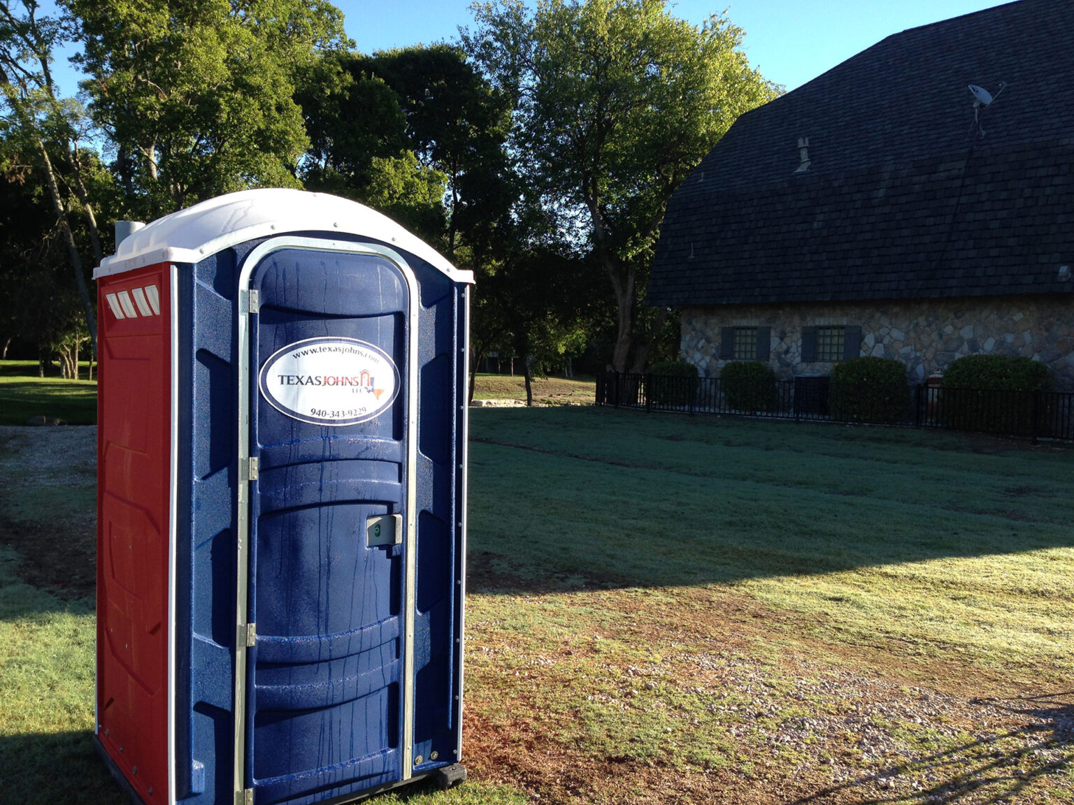 Factors to Consider Before Hiring Portable Toilets